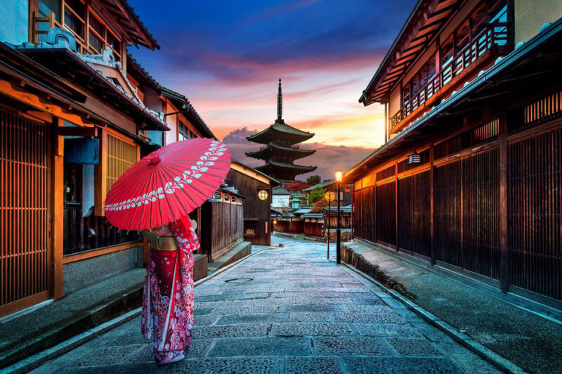 Kyoto: Gion Night Walking Tour with Local Guide - The Itinerary and What You’ll See