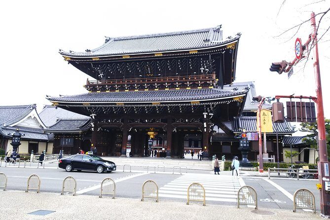 Kyoto Imperial Palace and Nijo Castle Walking Tour - A Detailed Look at the Tour