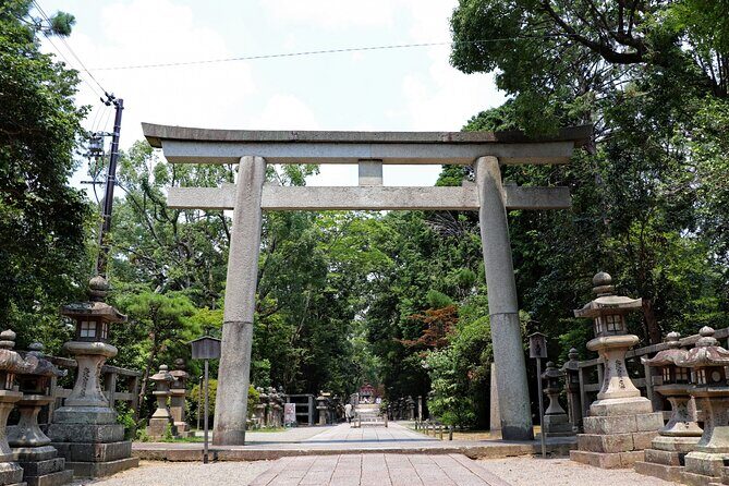 Kyoto: Iwashimizu Hachimang Shrine Guided Tour & Cable Car - What This Tour Offers: A Closer Look