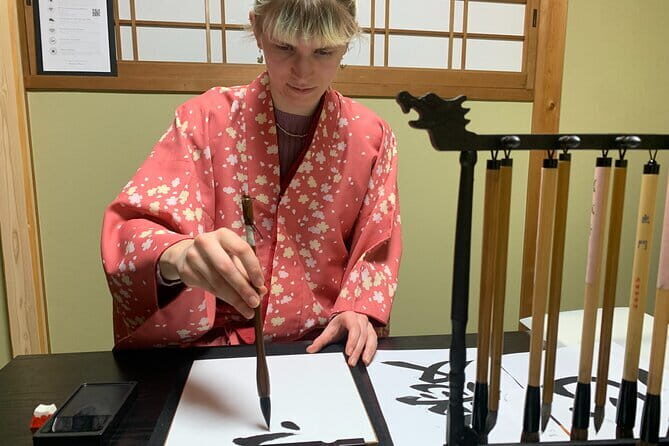 Kyoto: Japanese Calligraphy Class in 150 years old townhouse - Who Will Love This Tour?