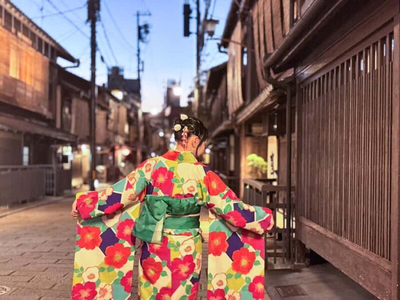 Kyoto: Kimono Experience & Glass-Top Scenic Ride (1.5 Hours) - The Sum Up