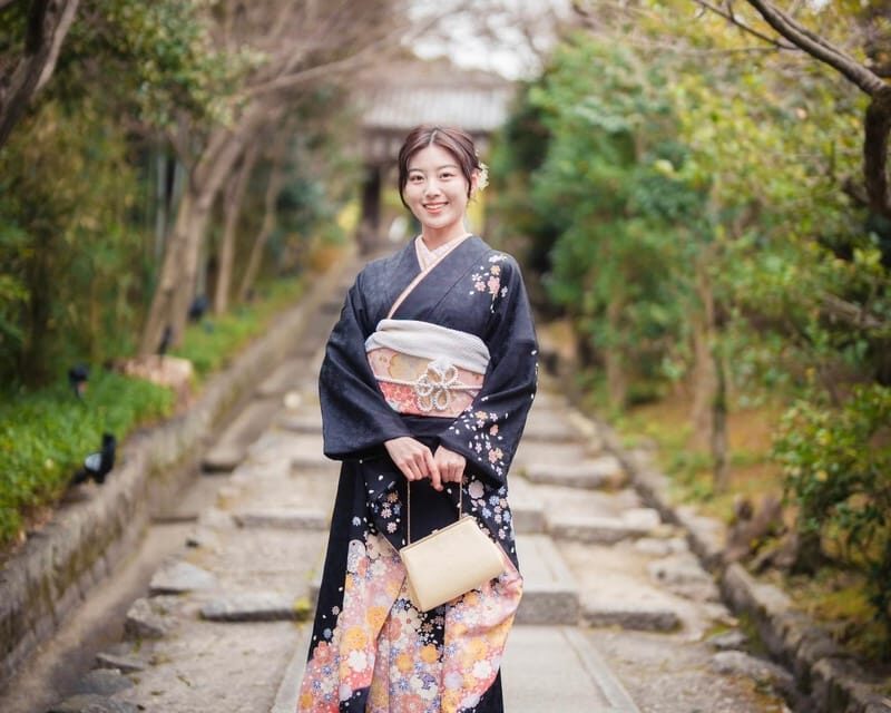 Kyoto: Kimono Rental and Guided Tour with Local Guide - Key Points