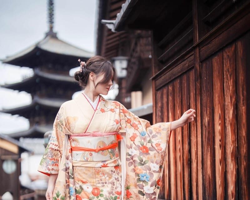 Kyoto: Kimono Rental and Guided Tour with Local Guide - Who Should Consider This Tour?
