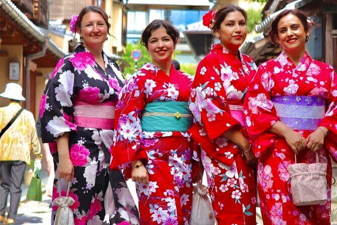 Kyoto Kimono Rental Chamatsu Ladies Plan with Hair Set - The Experience: What to Expect