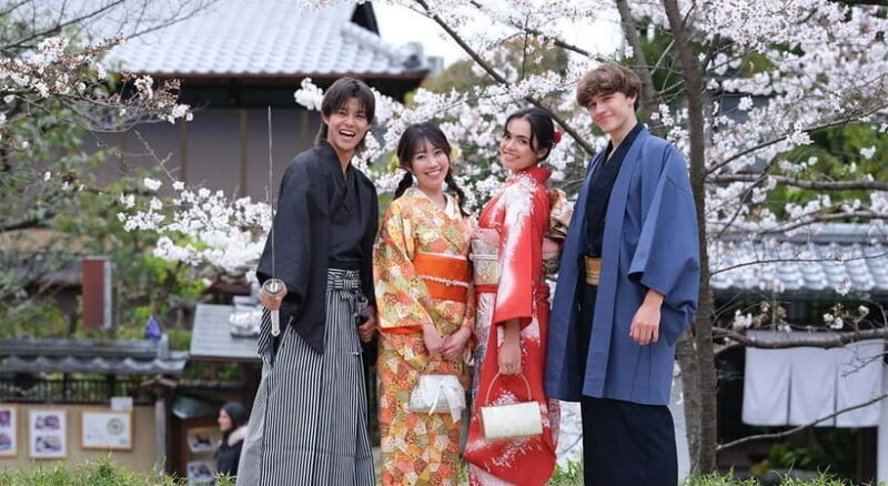 Kyoto Kimono Rental mimosa Kimono/Yukata Rental Couple Plan - Who Would Enjoy This Experience?