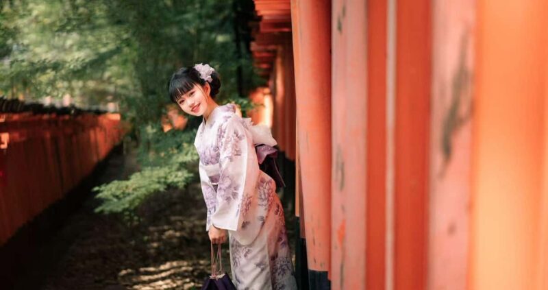 Kyoto: Kimono Rental with Hairstyling and Makeup - Discovering Kyoto in a Kimono: What to Expect