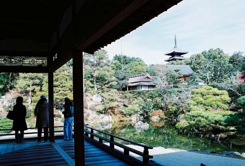 Kyoto: Kinkaku-ji Temple & Serene Garden Tour with Tickets - Authentic Encounters and Learning Opportunities