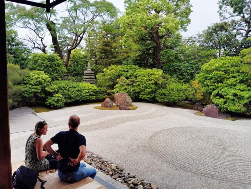 Kyoto: Meditate at Kenninji, Make a Wish at Yasui Konpiragu - Discover the Quiet Charm of Gion’s Hidden Corners