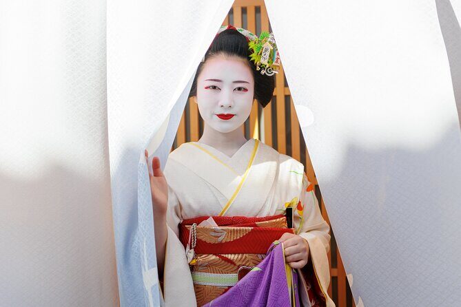Kyoto: Meet the Geisha Maiko with Gion Walking Tour - In-Depth Review of the Experience