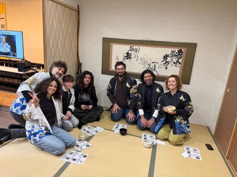 Kyoto : mochi pounding Experience& tea ceremony & Real Sword - The Welcome and Introduction