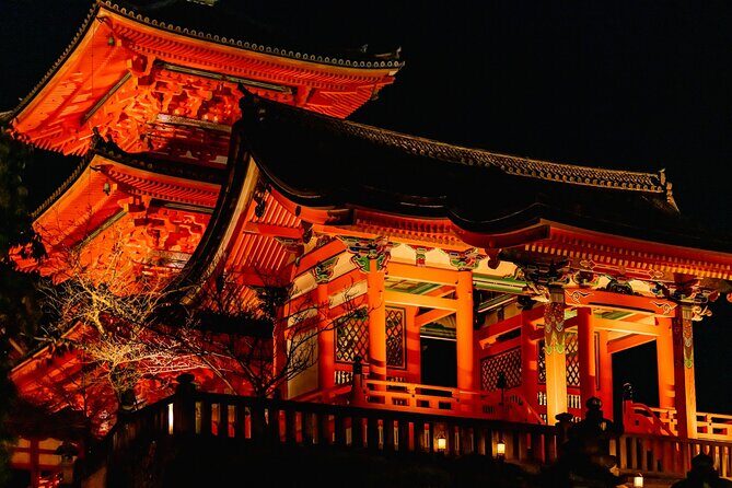 Kyoto: Night Stroll Through the Enchanting Gion District - Key Points