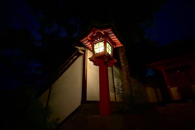 Kyoto Night Walk in Fushimi Inari with 4 Gion Area Highlights - Gion: Geisha District by Night