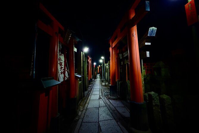 Kyoto Night Walk in Fushimi Inari with 4 Gion Area Highlights - Practical Aspects and Considerations