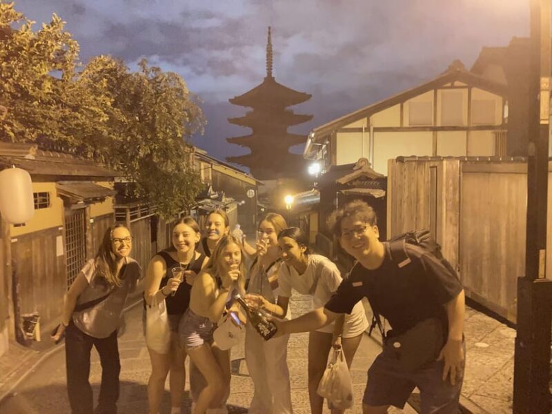 Kyoto: Nighttime Walking Tour in Gion Area with Sake in Hand - Pricing and Value