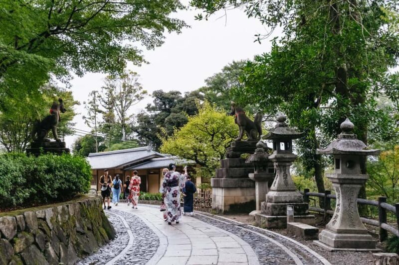 Kyoto: Nijo Castle, Arashiyama, Kiyomizu & Fushimi Inari - FAQ