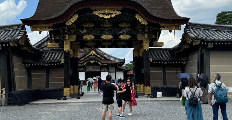 Kyoto: Nijo Castle & Gardens 2-Hour Guided Tour - Key Points