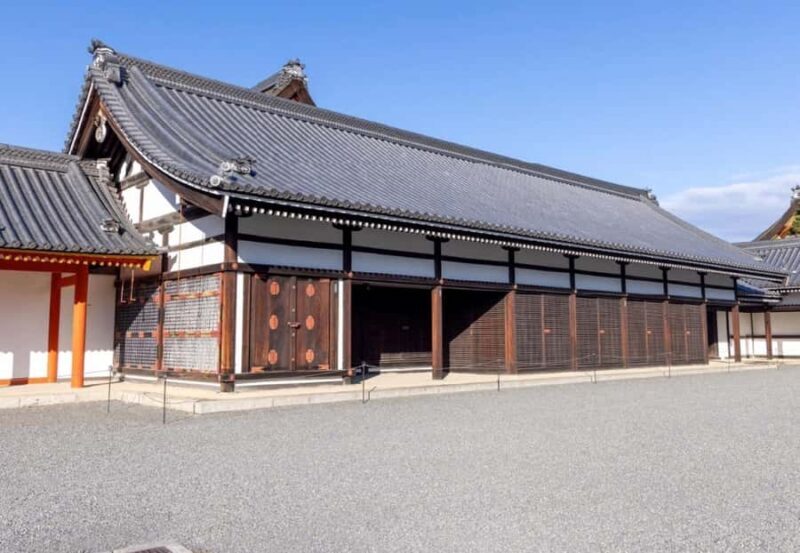 Kyoto. Nijo Castle, Imperial Palace and Geisha Dance Tour - Sampling Kyoto: Nishiki Market