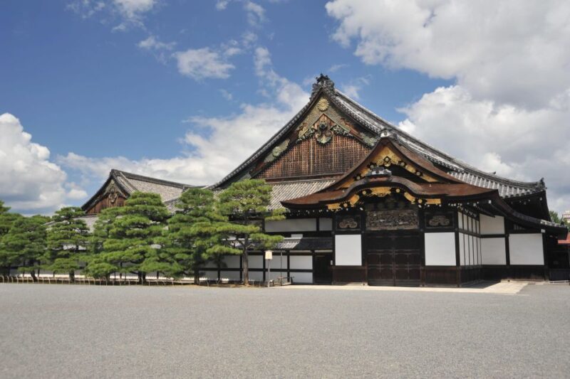 Kyoto: Nijo-jo Castle and Ninomaru Palace Guided Tour - The Sum Up