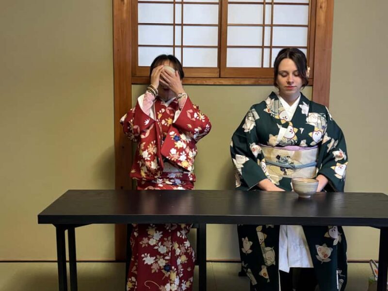 Kyoto Ninenzaka: Tea Ceremony in Old Townhouse with Chairs - Key Points