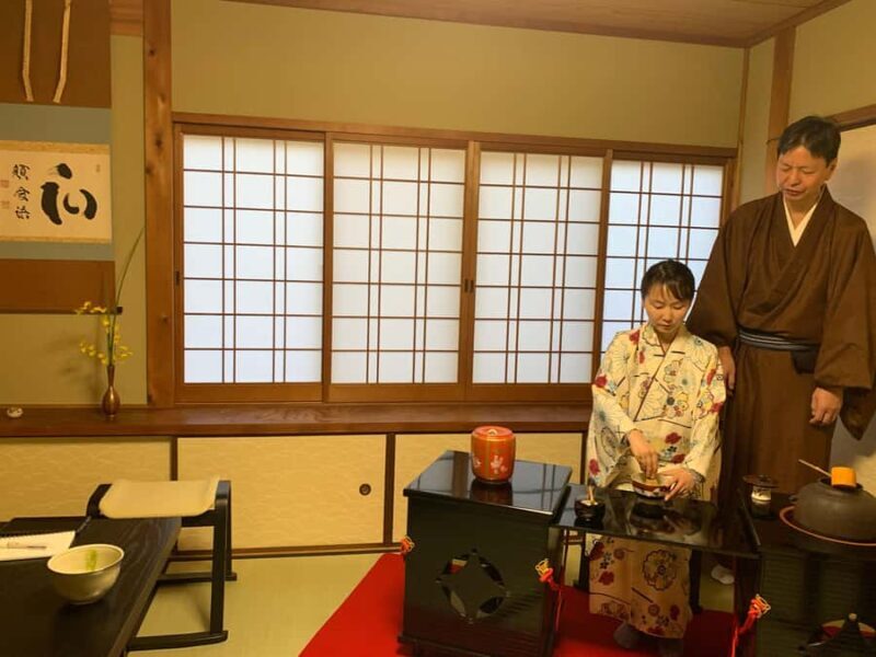 Kyoto Ninenzaka: Tea Ceremony in Old Townhouse with Chairs - The Value Proposition