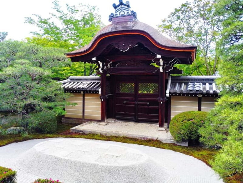 Kyoto: Philosophers Path and Hidden Temple Walking Tour - Final Thoughts