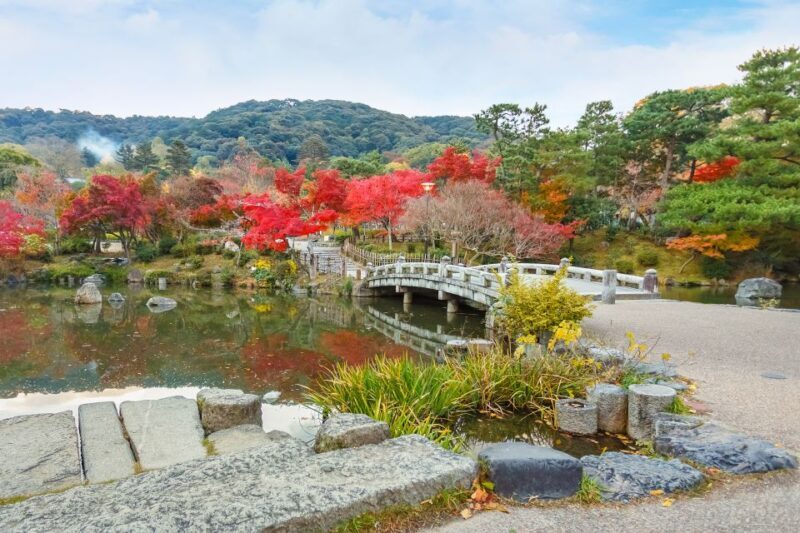 Kyoto: Private 2.5 Hour Historical Walking Tour - Authentic Experiences and Authentic Insights