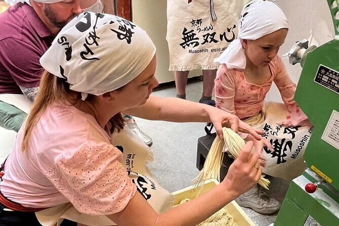 Kyoto Ramen Noodle Making Class - Visiting the Gion District and the Venue