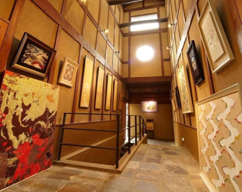 Kyoto Silk Weaving Workshop: Create Fabric from Spool - Key Points