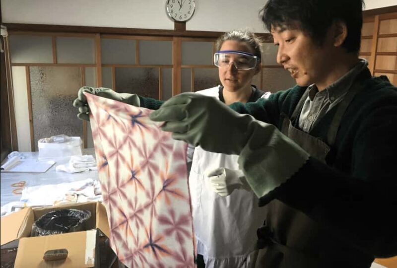 Kyoto: Snowflake Shibori Stole Dyeing Workshop (Taxi Option) - A Closer Look at the Experience: What You Can Expect