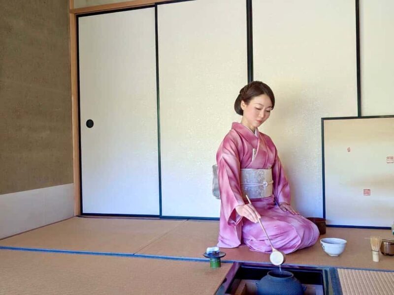 Kyoto: Tea Ceremony in a Japanese Painter's Garden - Key Points