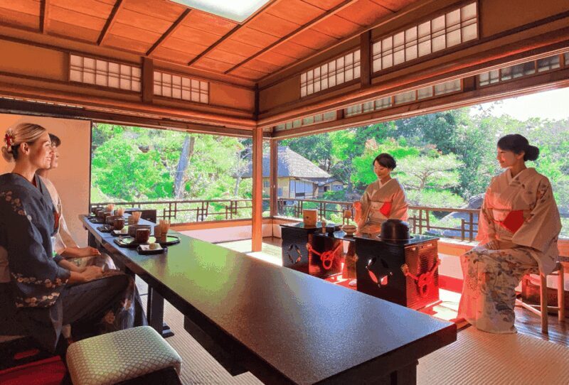 Kyoto: Tea Ceremony in a Traditional Tea House in Kiyomizu - Arriving at the Kiyomizu Area