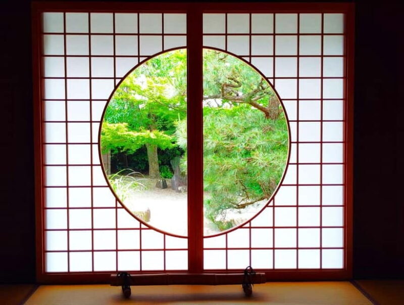 Kyoto: Tofuku-ji Temple and Komyo-in Guided Walking Tour - Key Points
