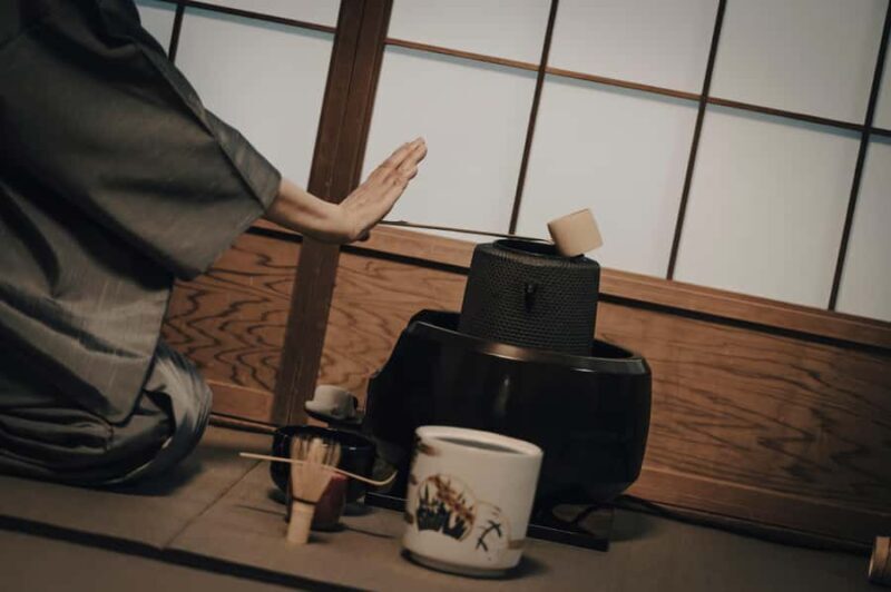 Kyoto: Traditional Tea Ceremony since 16th century - The Hands-On Preparation