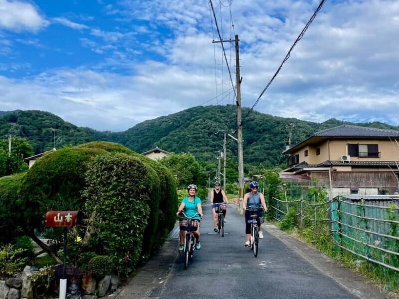 Kyoto : True Kyoto Avoid the crowds E-Bike Tour - Frequently Asked Questions