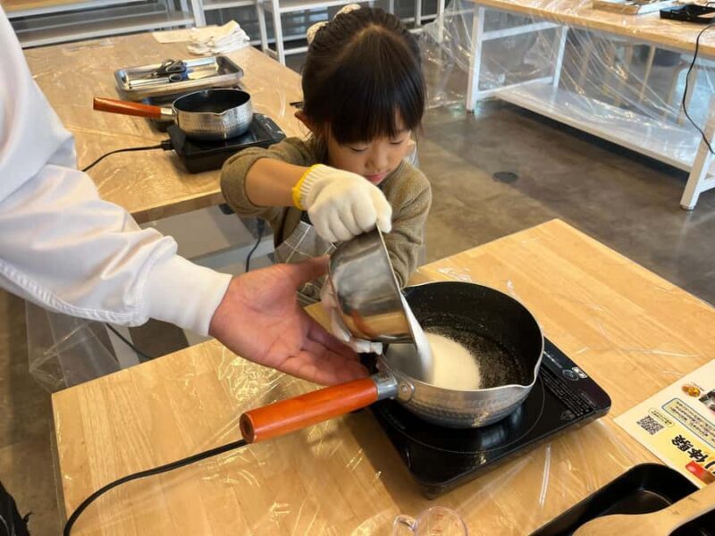 Kyoto: Uji matcha Candy-Making Workshop at Iwai Seika - Key Points