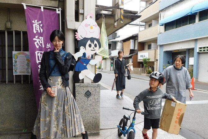 Kyoto World Heritage Walk: Shimogamo Shrine & Manga Souvenirs - Suitable For