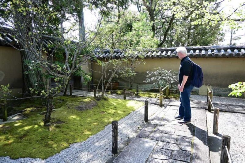 Kyoto: Zen & Culture Photo Walk with Tea - Key Points