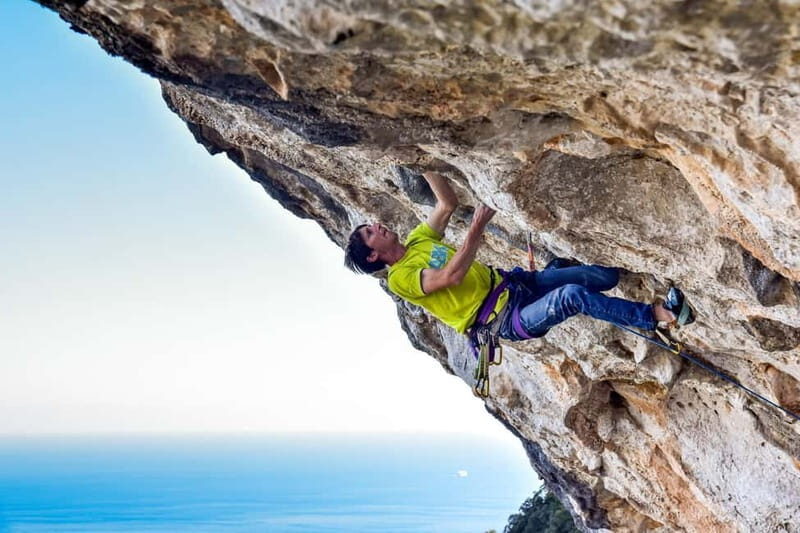 Kyparissi: Climbing Coaching and Technique on Stalactites - A Genuine Exploration of Climbing in Kyparissi
