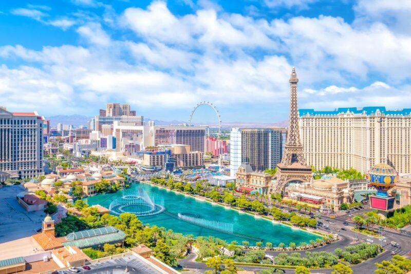 LA: 2-Day Las Vegas Tour with Hoover Dam & Accommodation - The Sum Up