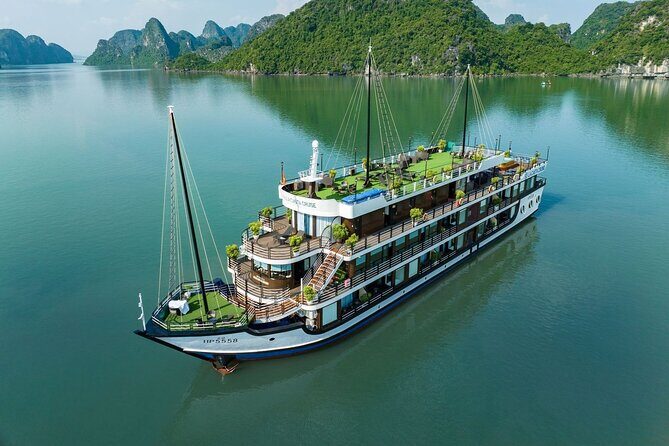 La Casta 5 Star Luxury Cruise with Limousine Pickup from Hanoi - The First Day: From Old Quarter to Lan Ha Bay