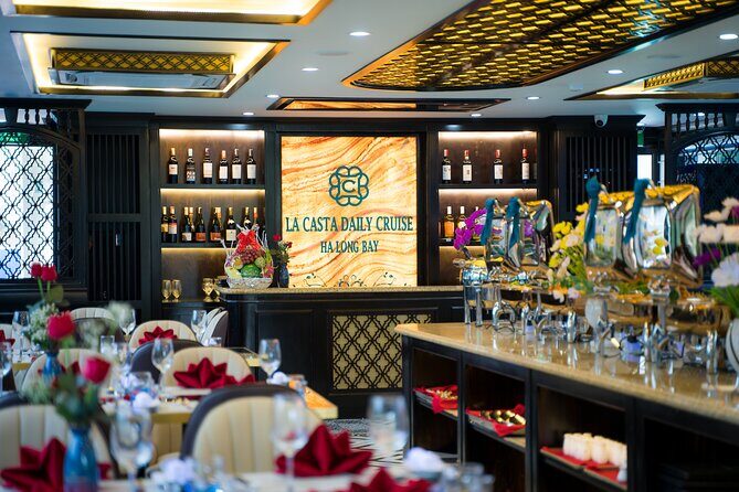 La Casta Daily Cruise - OUTDOOR JACUZZI - 07 Hours on Halong Bay - The Experience of the Outdoor Jacuzzi