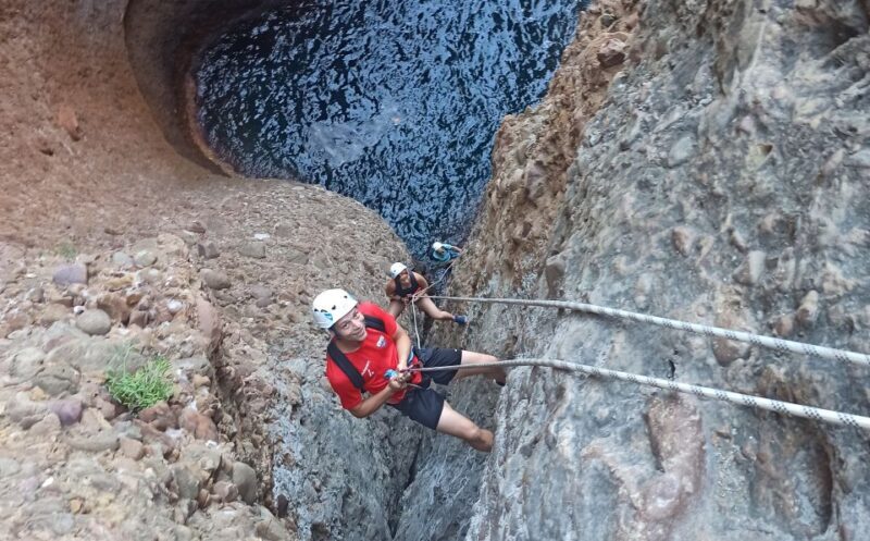 La Ciotat: 3-Hour Trou Souffleur Rock Climbing Adventure - The Guide and Equipment