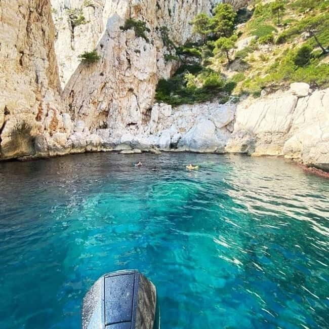 La Ciotat: Boat Tour in the Calanques with swimming - Who Should Consider This Tour?