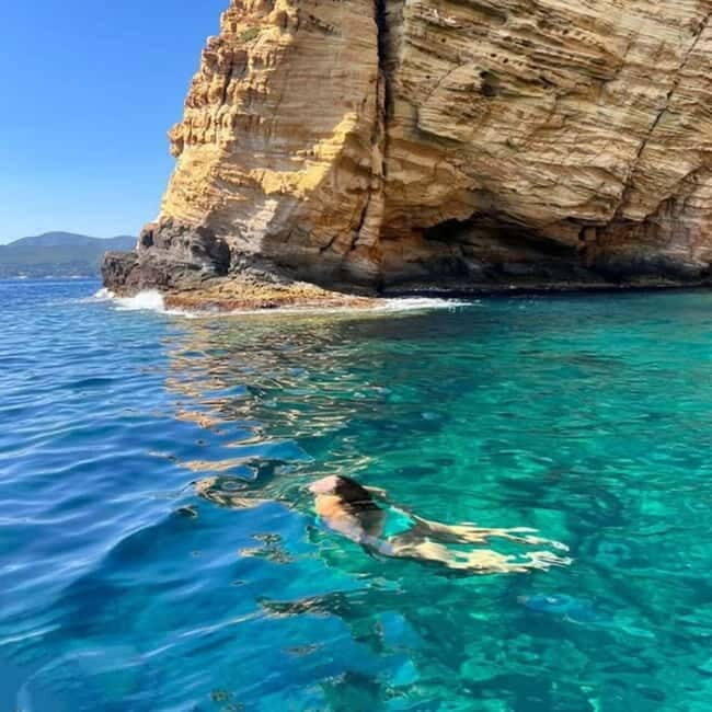 La Ciotat: Boat Tour to Cove of Var / Embiez and swimming - A Practical Introduction to the Tour