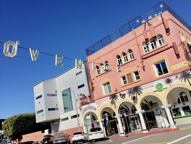 LA: City and Beach Highlights Tour with Transfer Options - Who Should Book This Tour?