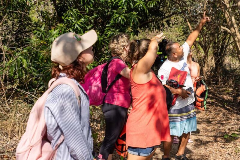 La Crucecita: Hiking and Snorkling/ Drinks and Fruits - The Experience in Detail