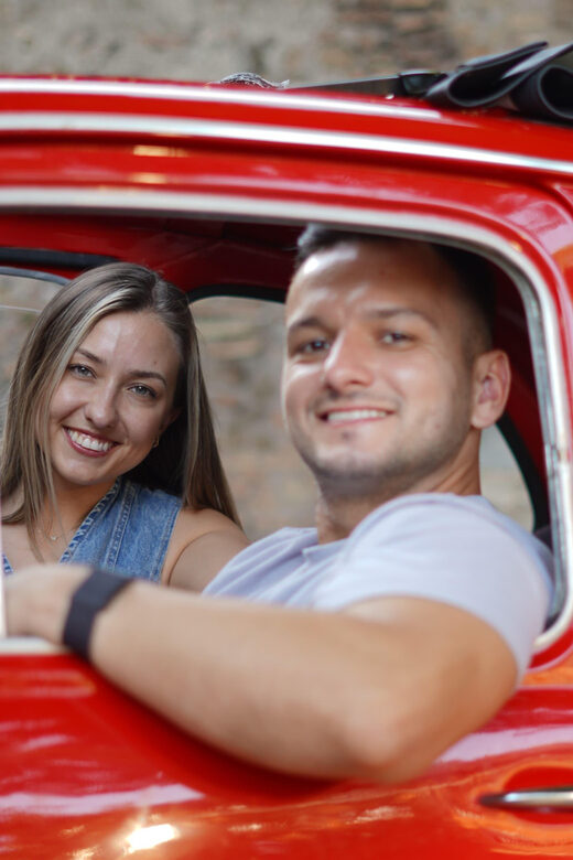 La Dolce Vita: Cruising Rome in a Classic Fiat 500 - A Closer Look at the Experience