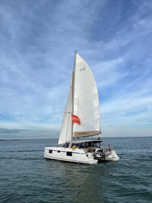 La Flotte en Ré - 5H30 Sailing Catamaran Long Cruise - Exploring the Itinerary: What to Expect