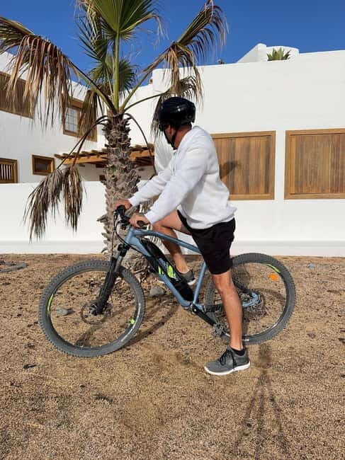 La Graciosa: Rent your ELECTRIC BIKE and explore the island at your own pace. - The Sum Up