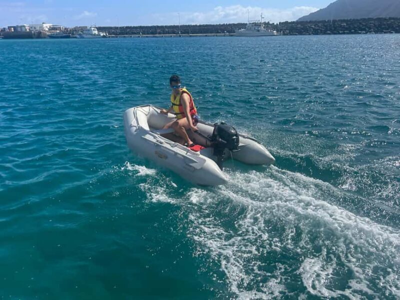 La Graciosa: rent your zodiac without a license! - Key Points
